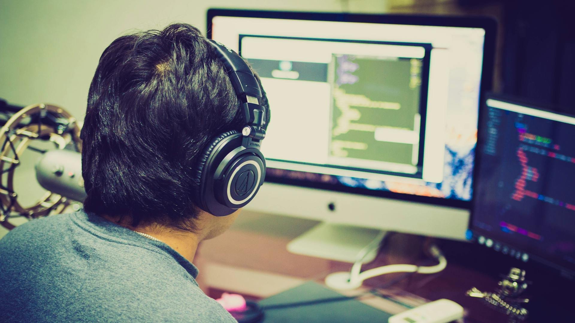Devworks - Codes, usages, sociétés.